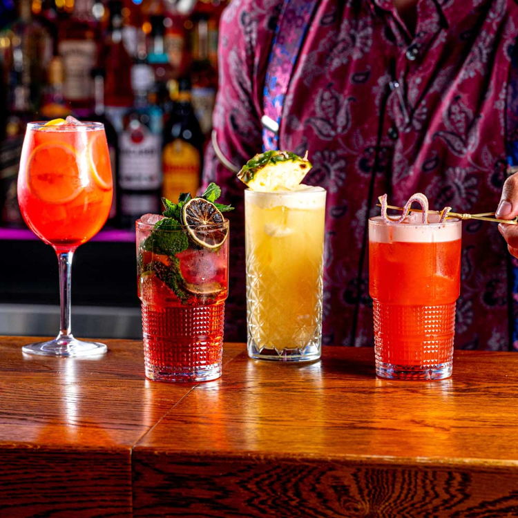 Leed's Big Boom Bottomless Brunch | Boom Battle Bar